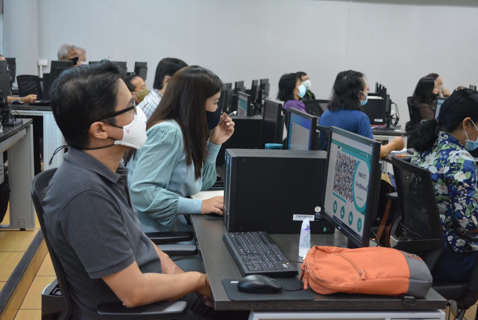 หลักสูตร “การจัดการเรียนการสอนออนไลน์ขั้นพื้นฐาน รุ่นที่ 2”